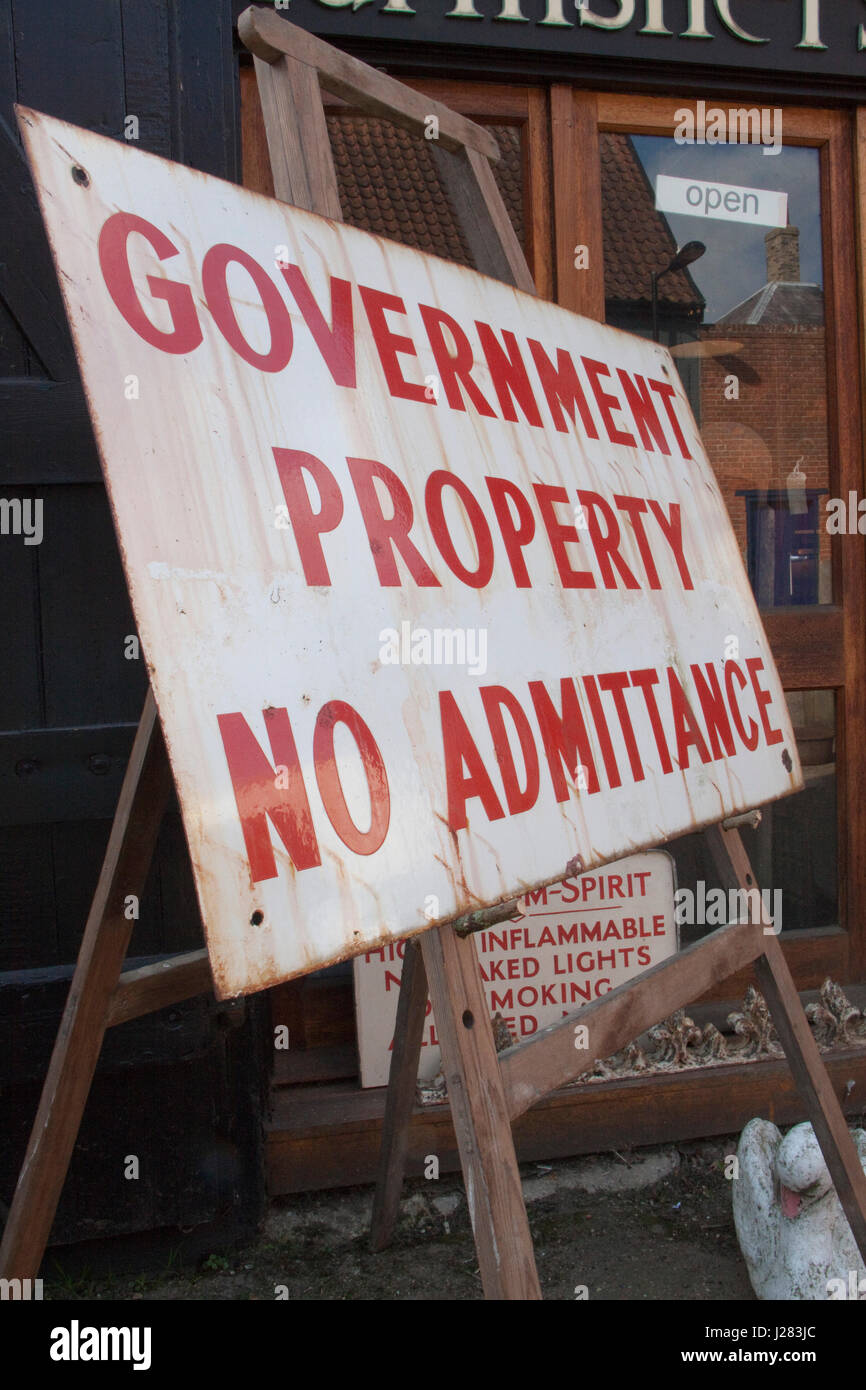 Governmental property hi-res stock photography and images - Alamy