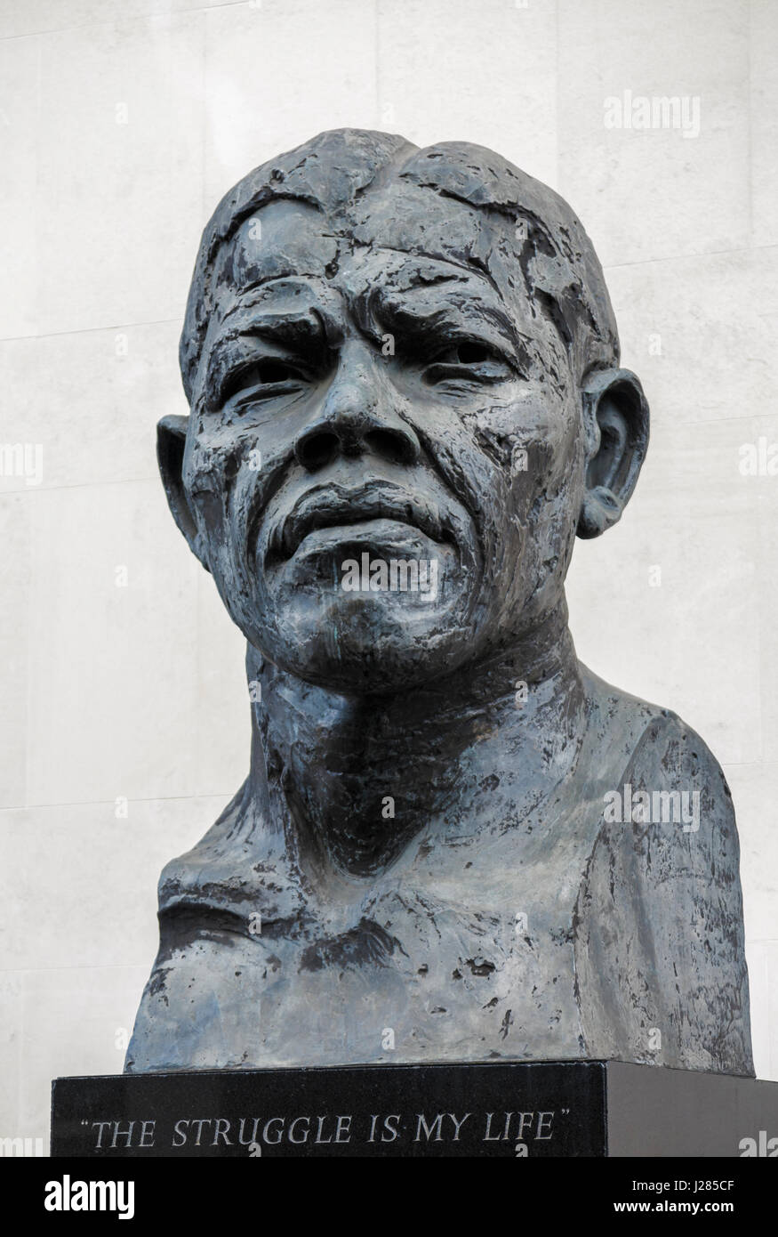 Nelson mandela statesman hi-res stock photography and images - Alamy