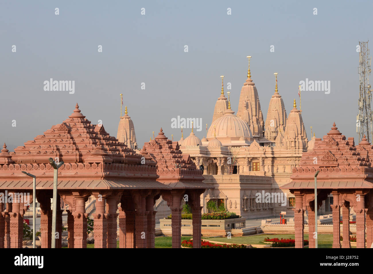 Shrine mandir hi-res stock photography and images - Alamy
