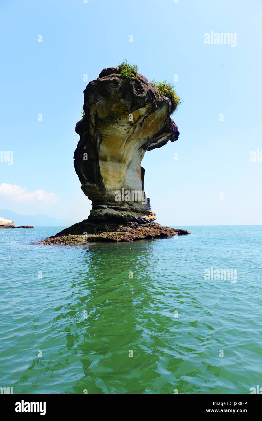 Sea stacks seastack hi-res stock photography and images - Alamy
