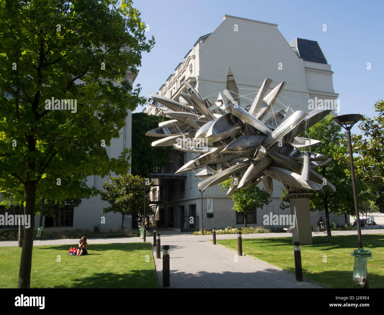 France, Paris, sculpture Monochrome for Paris by the artist Nancy Rubin ...