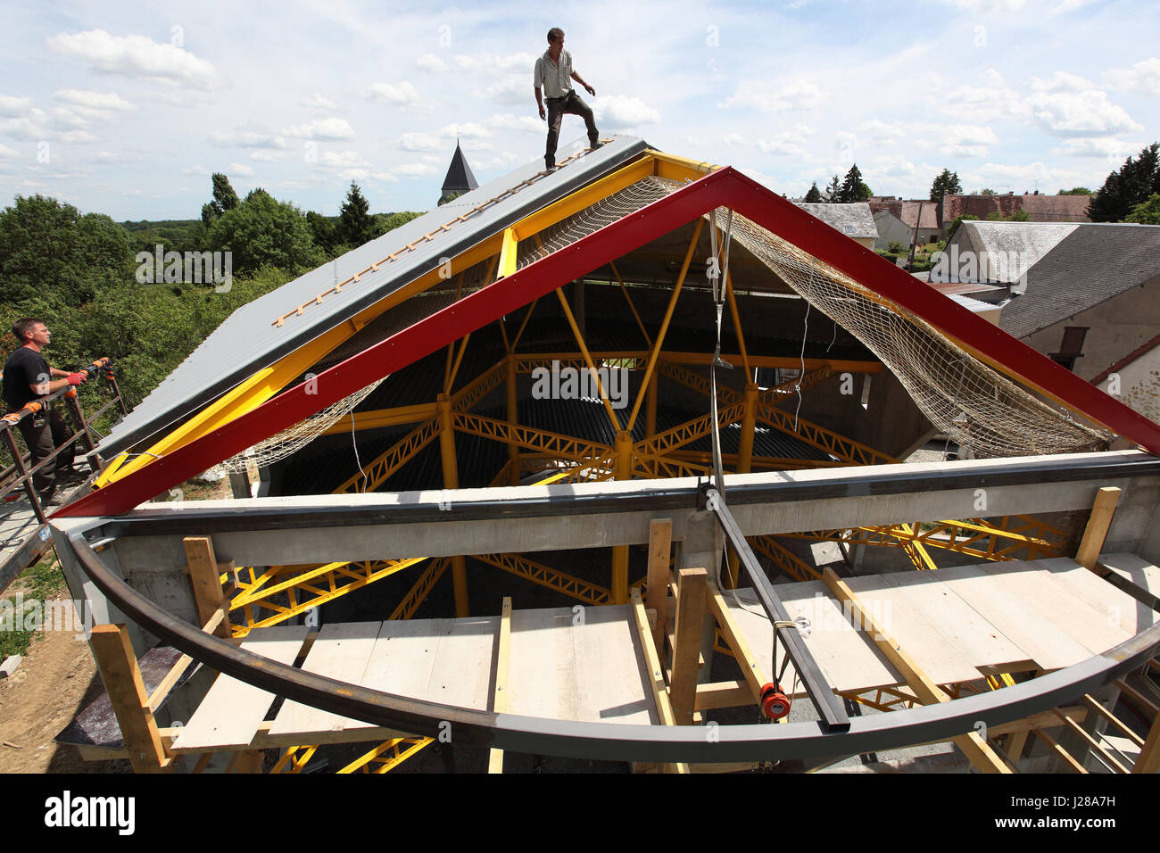 House building, handling safety with a lift machine, sandwich panel ...