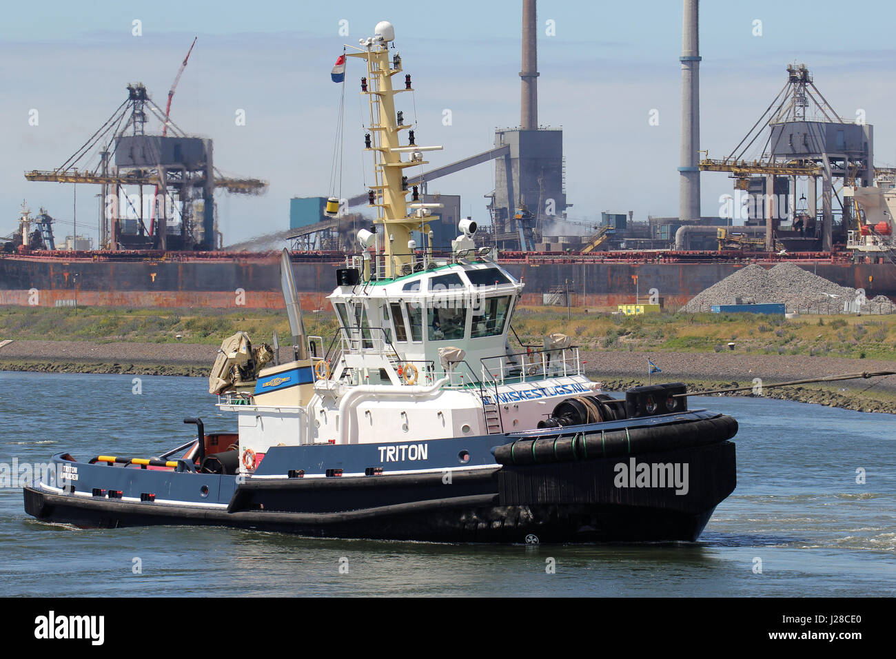 Marine towage services hi-res stock photography and images - Alamy