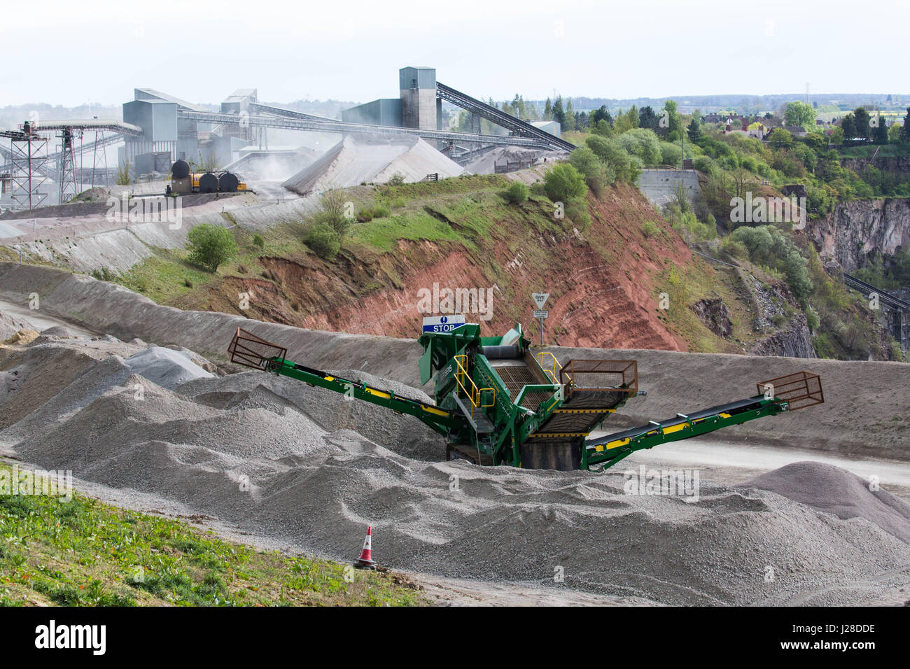 Granite quarry dynamite hi-res stock photography and images - Alamy