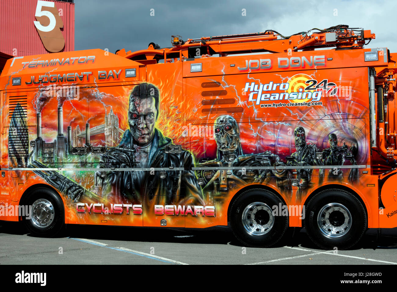 Terminator Truck Logo News: 'Terminator' Arnold Schwarzenegger's