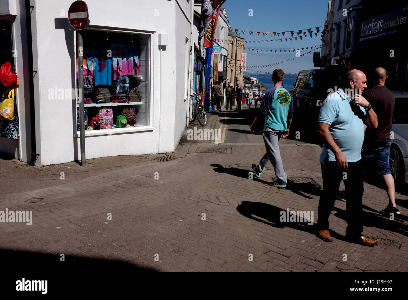 Newquay street hi-res stock photography and images - Alamy