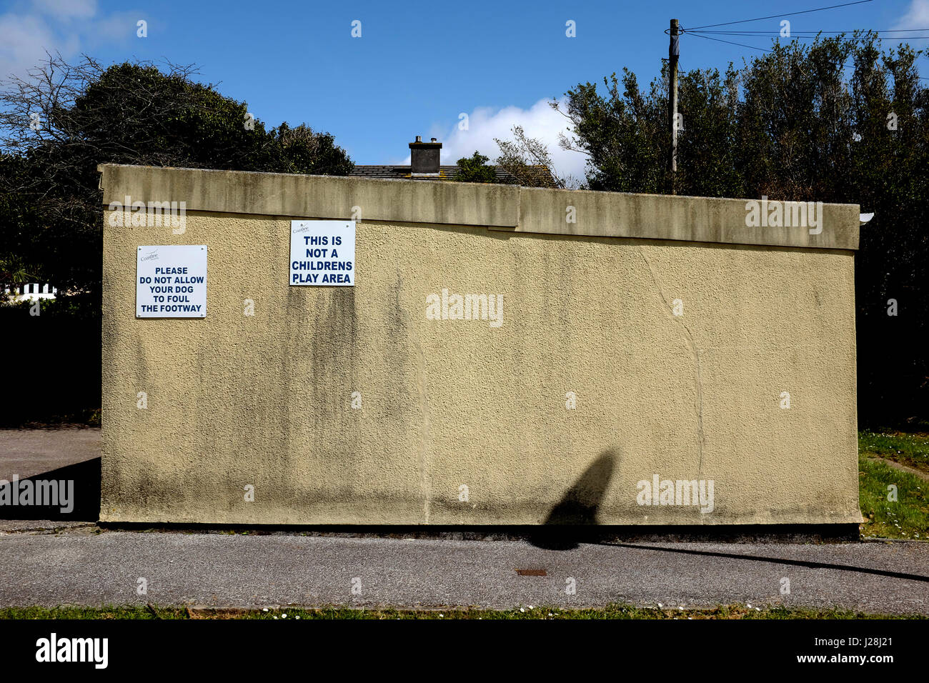 Redruth sign hi-res stock photography and images - Alamy