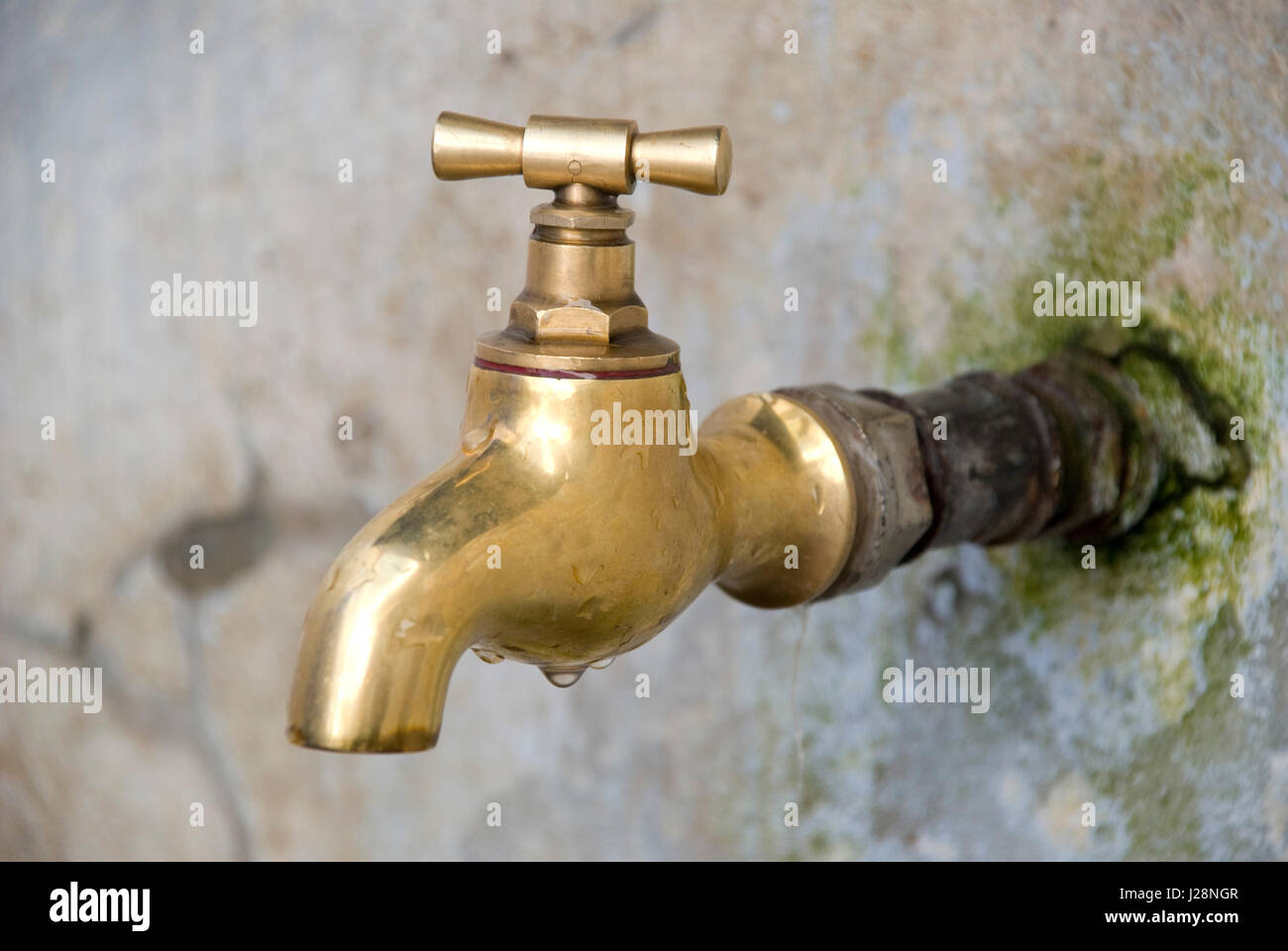 Gold tap hi-res stock photography and images - Alamy