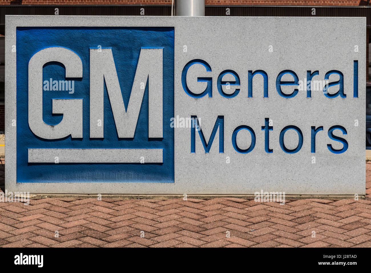 General motors logo hi-res stock photography and images - Alamy
