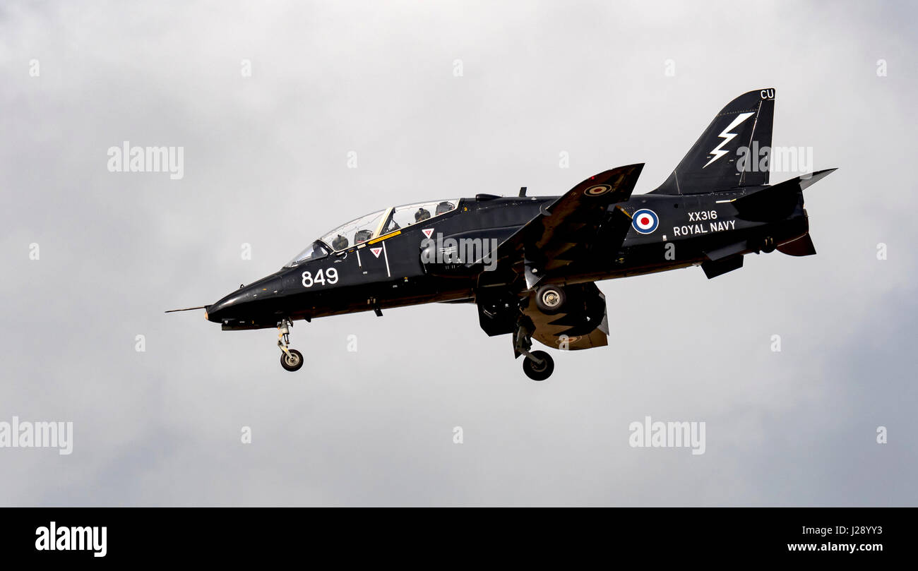 Royal Navy Hawk on approach to RNAS Culdrose Stock Photo - Alamy