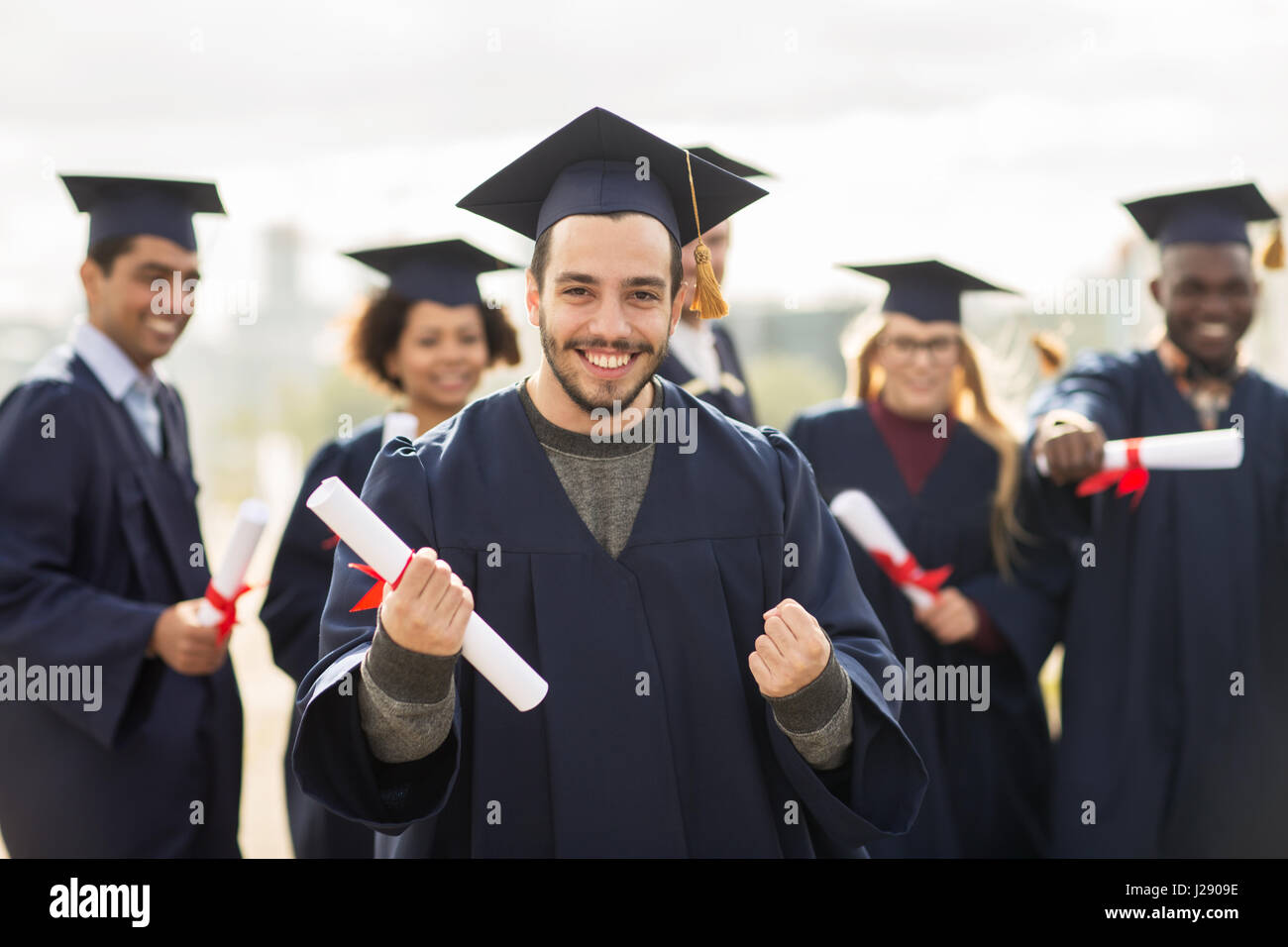 Hispanic graduation degree hi-res stock photography and images - Alamy