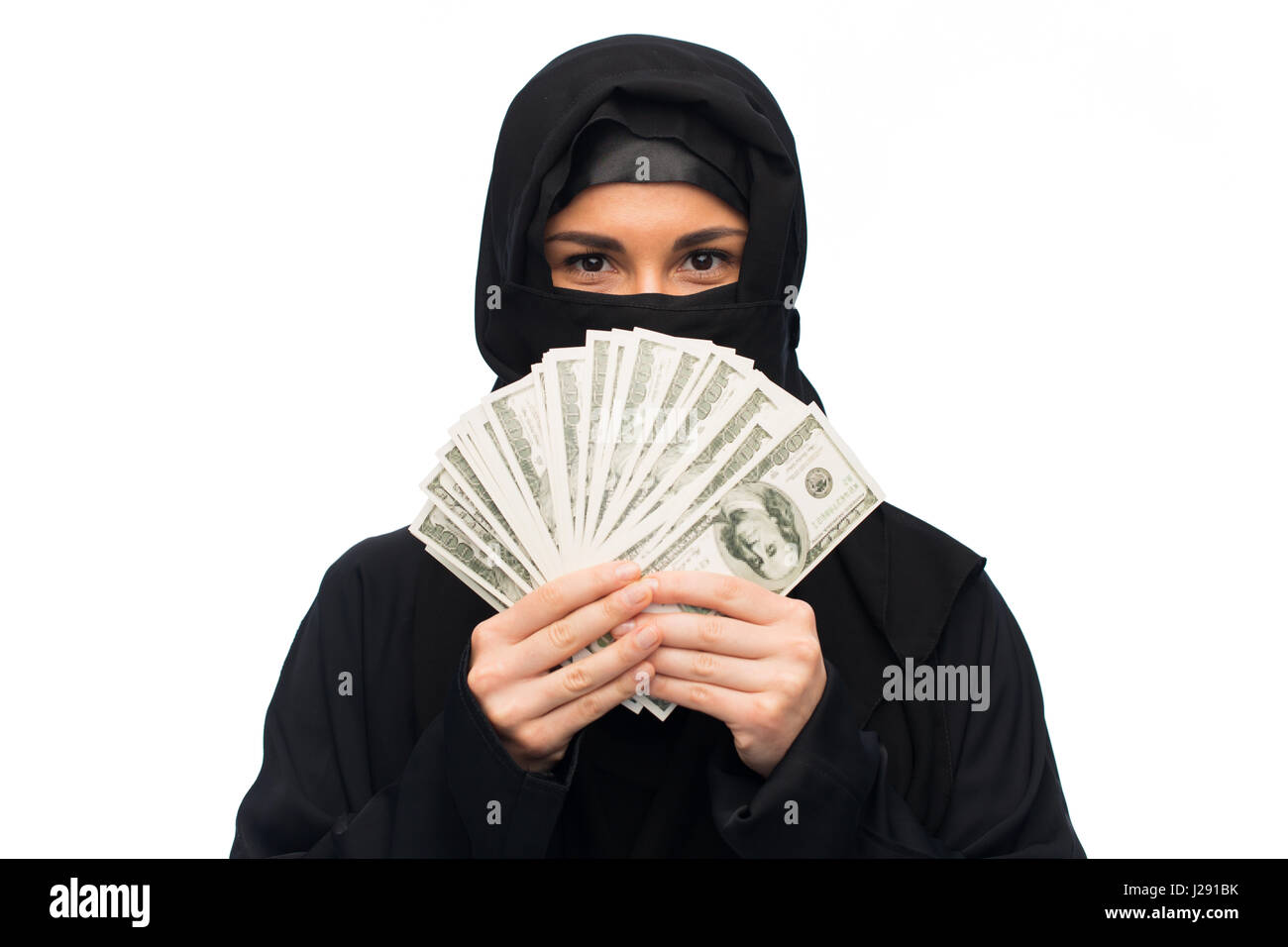 Muslim woman in hijab money hi-res stock photography and images - Alamy