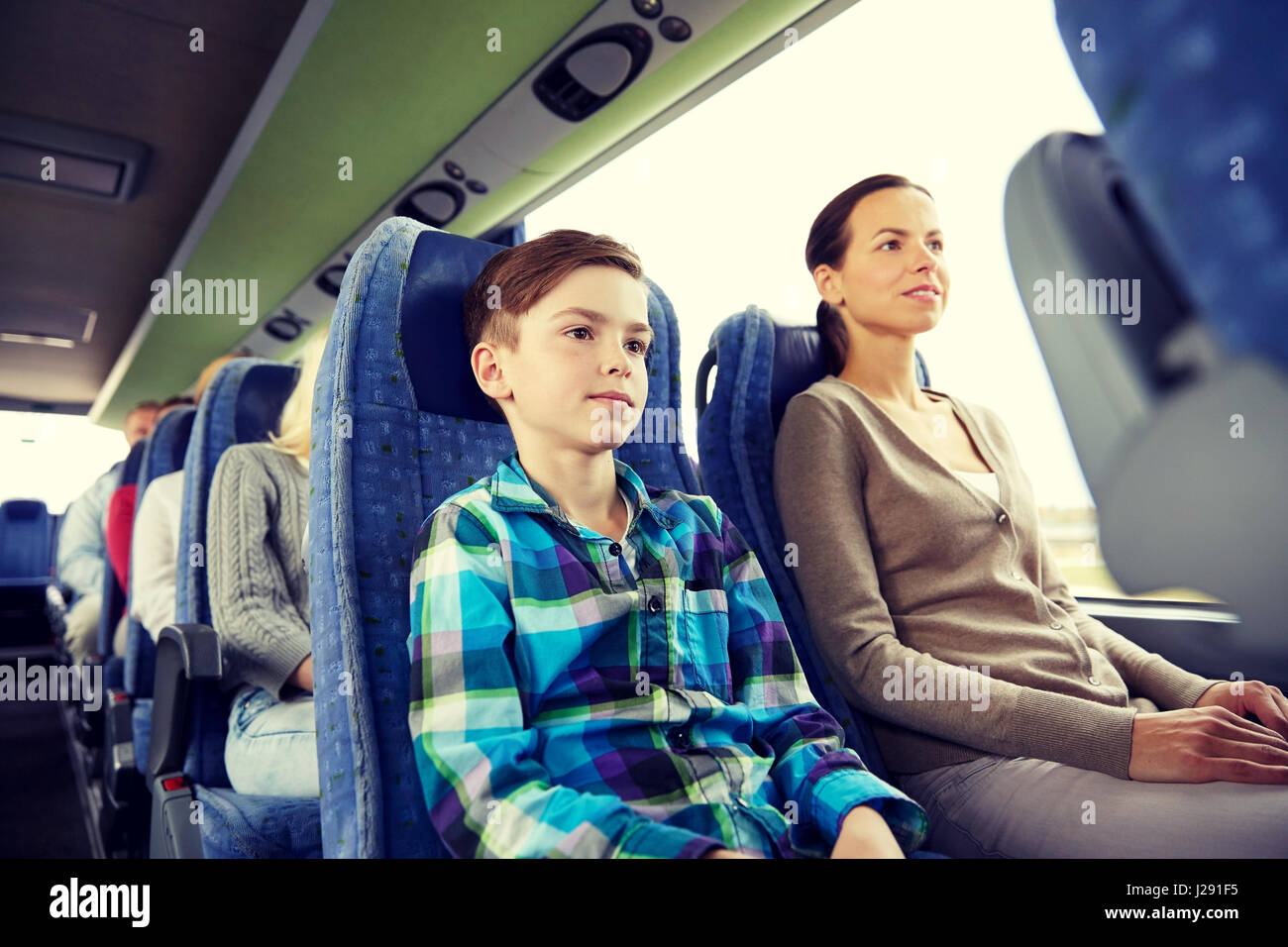 The bus family hi-res stock photography and images - Alamy