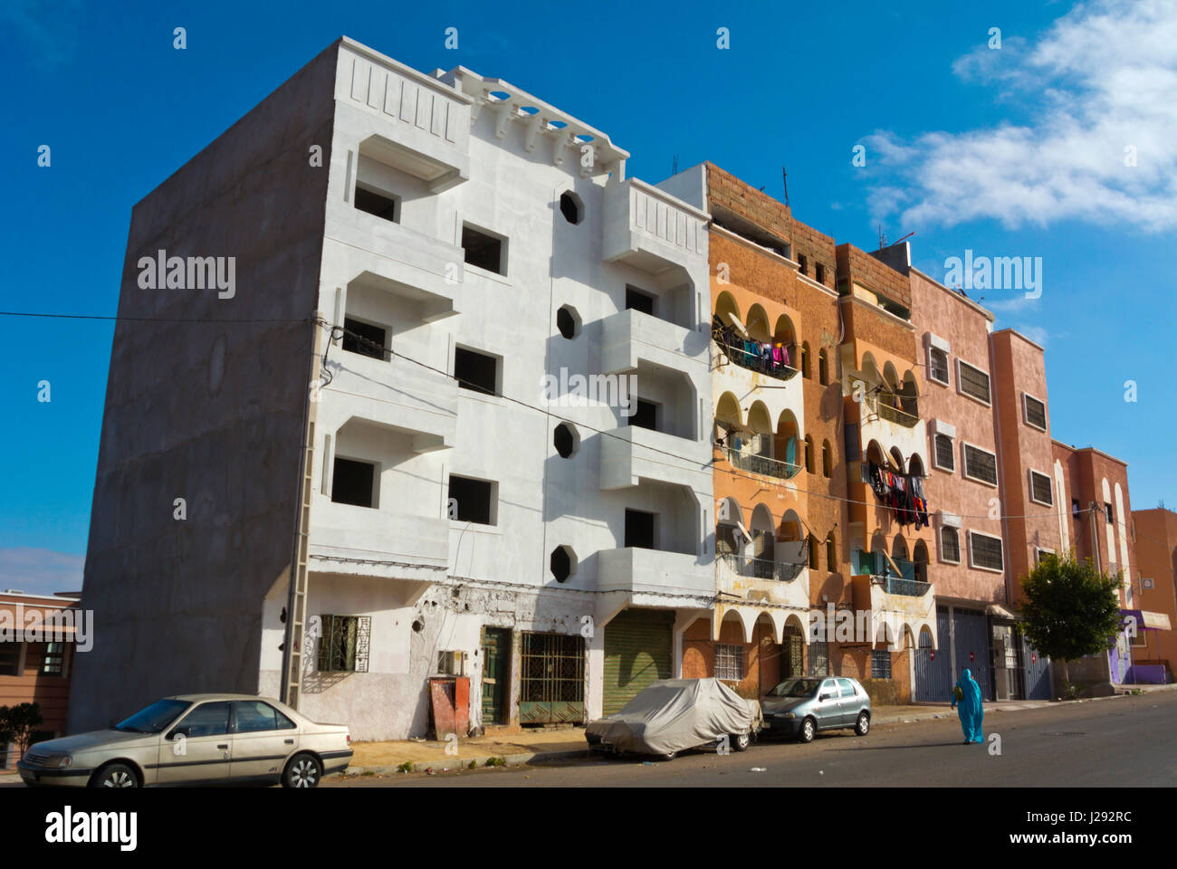 Residential blocks hi-res stock photography and images - Alamy