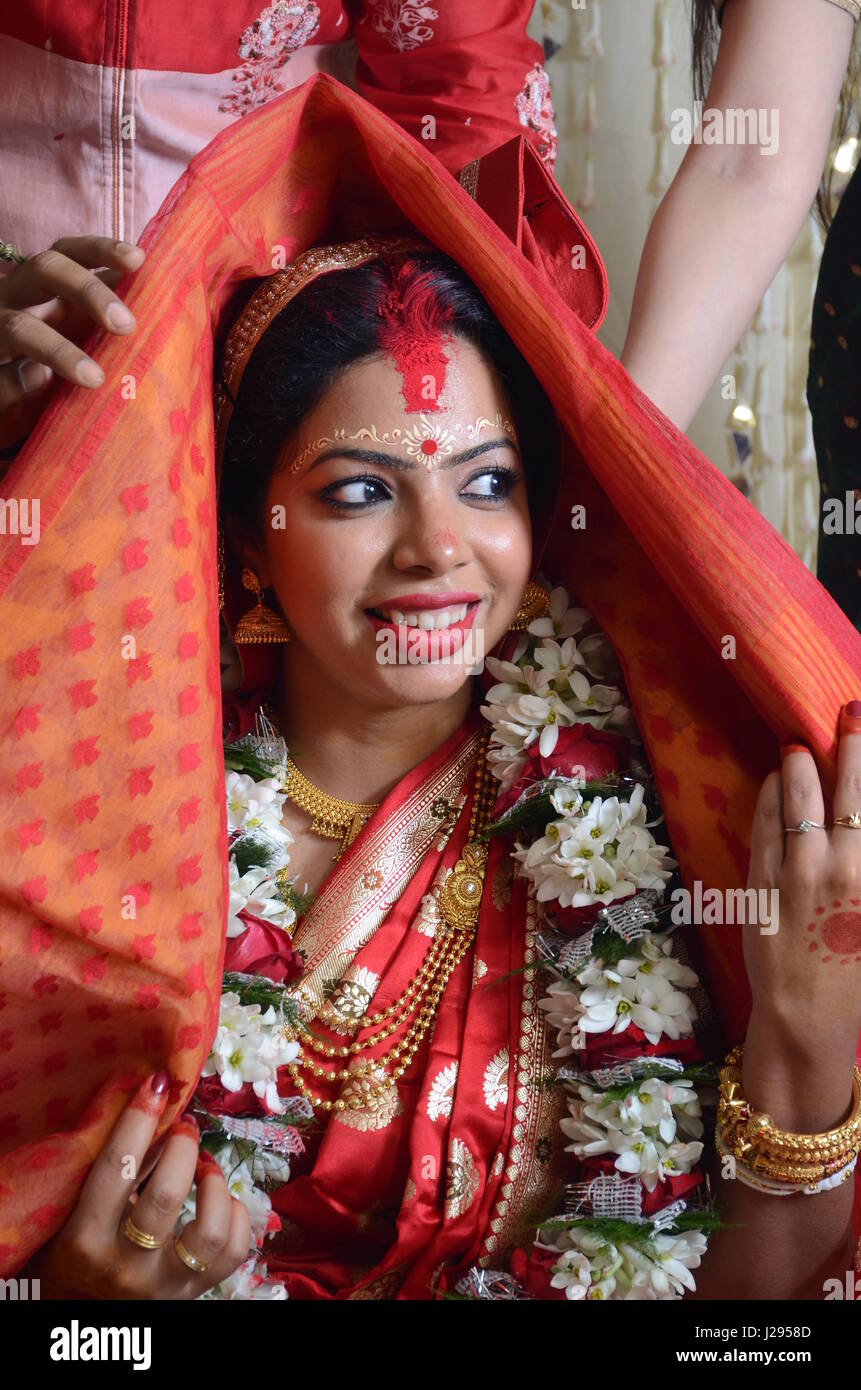 Bride and ornaments hi-res stock photography and images - Alamy