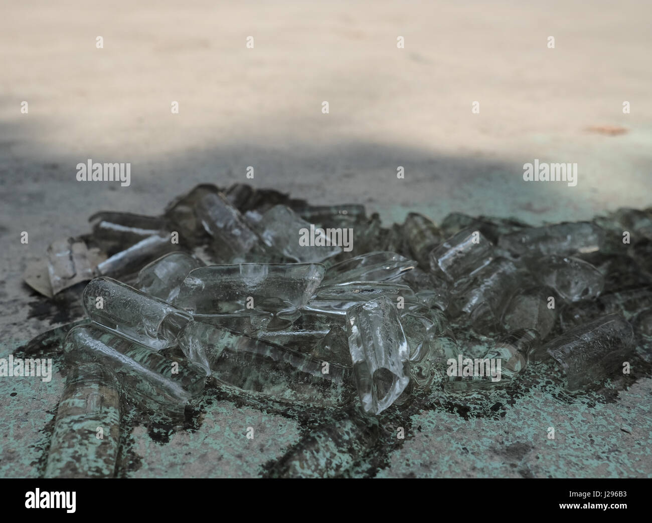 Ice cube label hi-res stock photography and images - Alamy