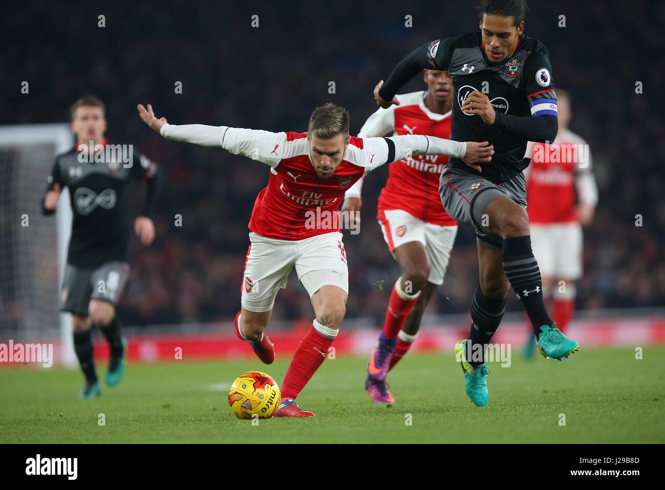 Virgil van dijk premier league trophy hi-res stock photography and ...