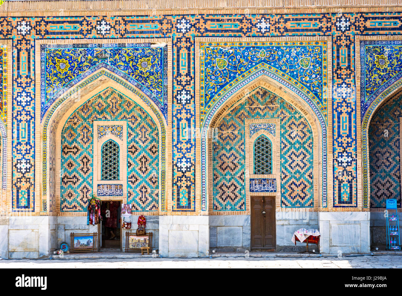 SAMARKAND, UZBEKISTAN - Small souvenir shop in the colorful atrium in ...