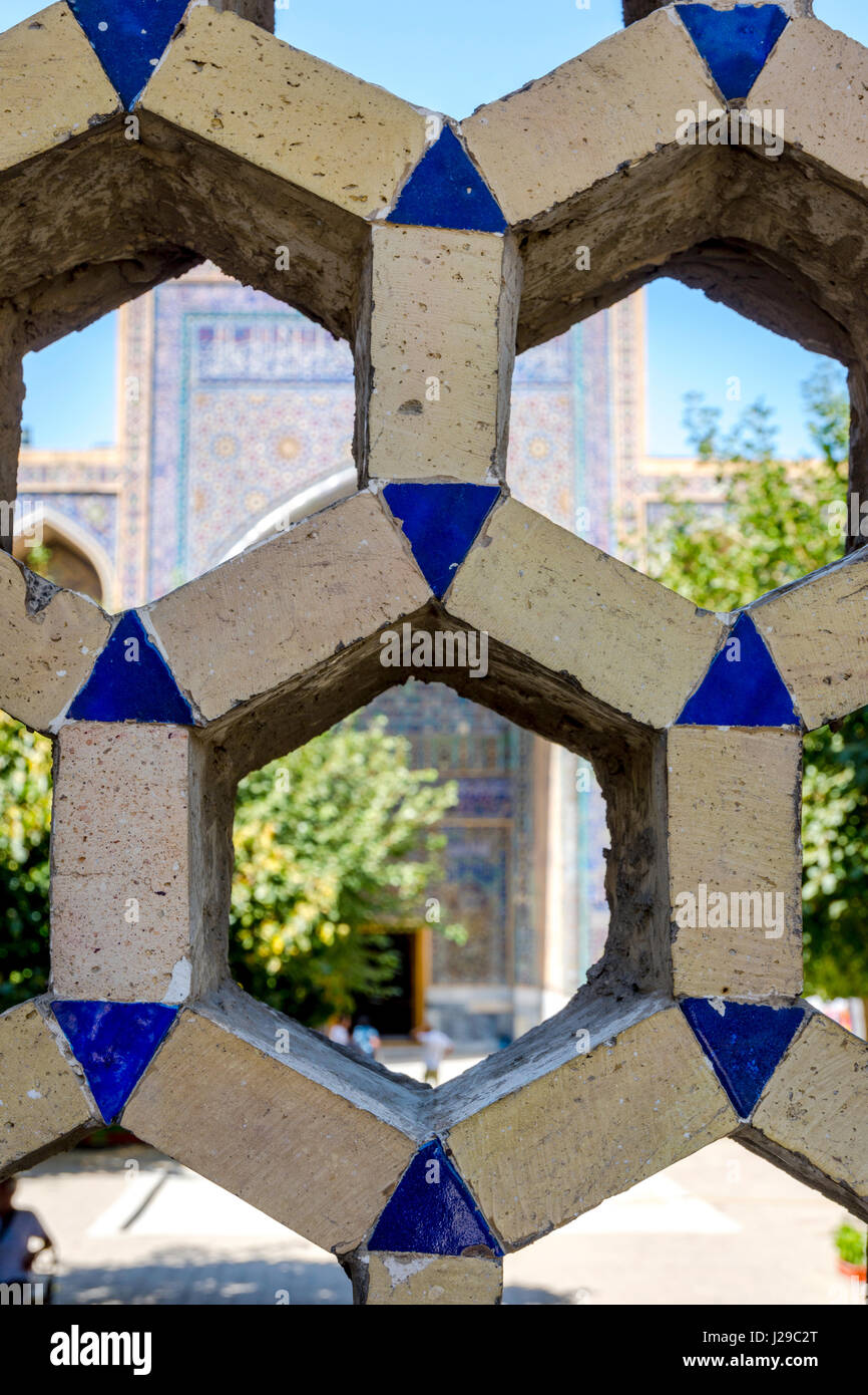 Hexagonal mausoleum hi-res stock photography and images - Alamy