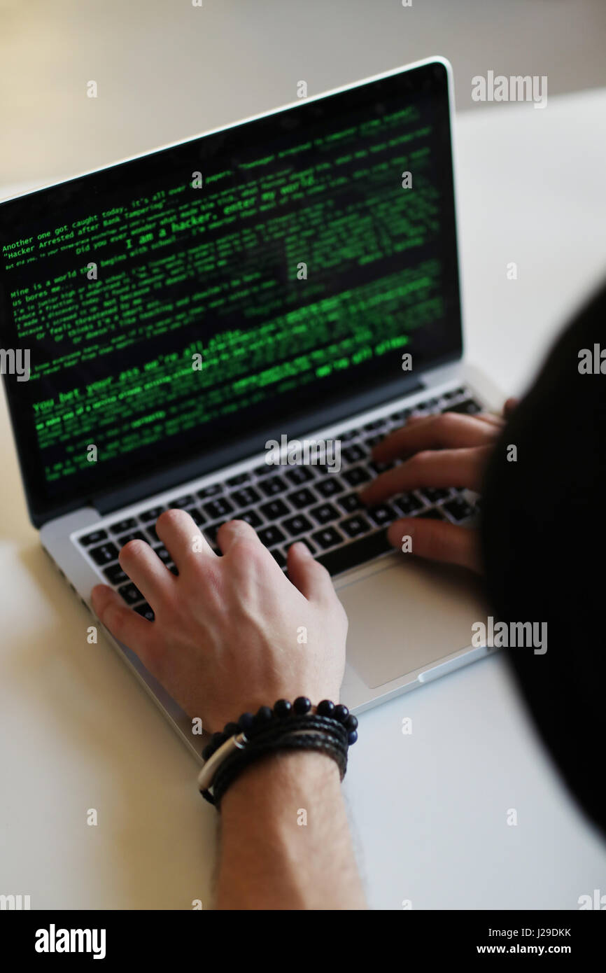 Cyber crime hi-res stock photography and images - Alamy