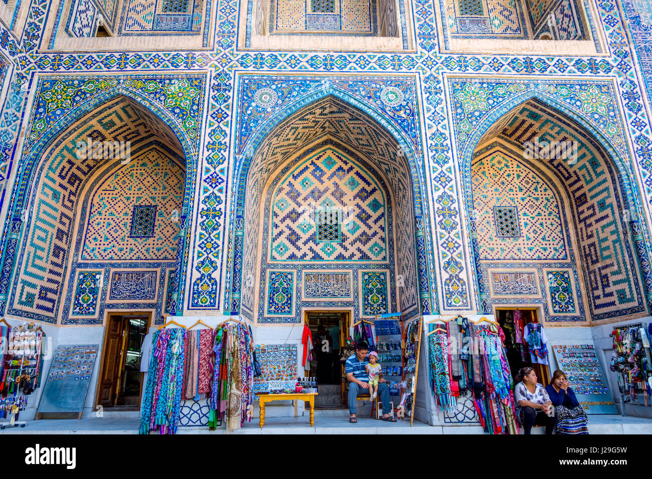 SAMARKAND, UZBEKISTAN - Small souvenir shop in the colorful atrium in ...
