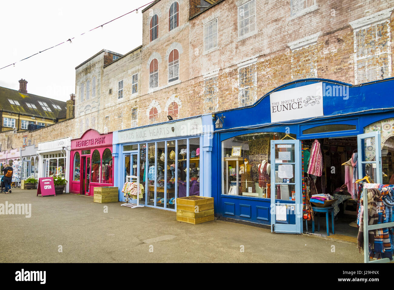 Artisan shops at Gabriel's Wharf on the South Bank, Upper Ground ...