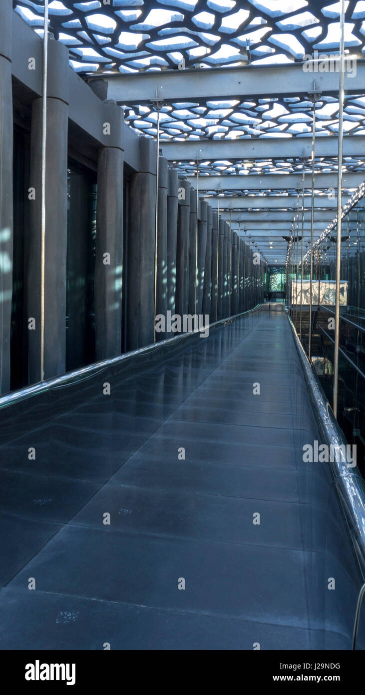 France, South-Eastern France, French Riviera, Marseille, passageway ...