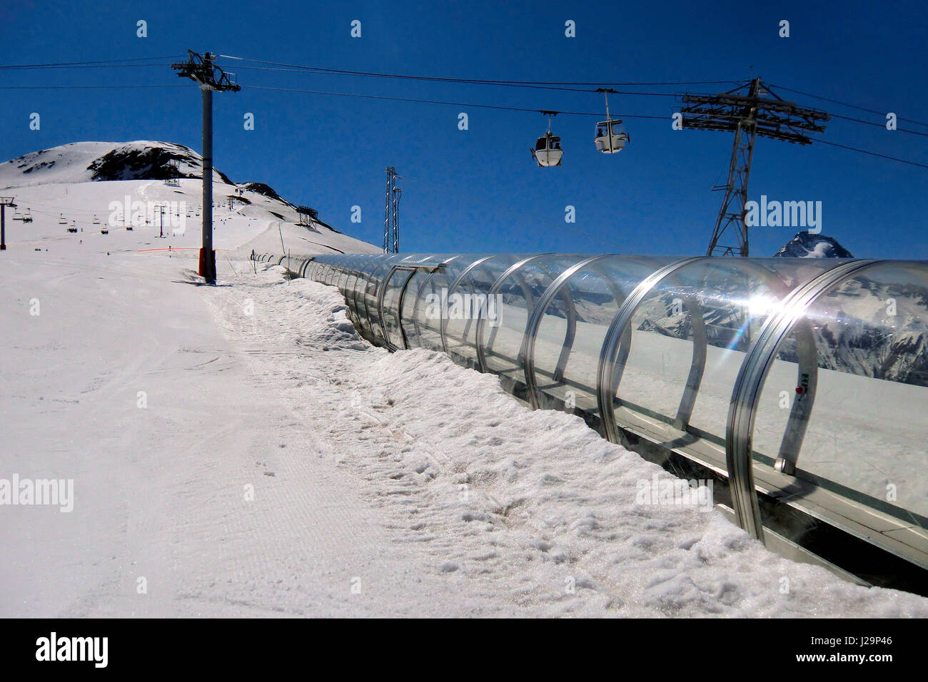 France, Eastern France, Alps, ski run, moving walkway of the ridges ...