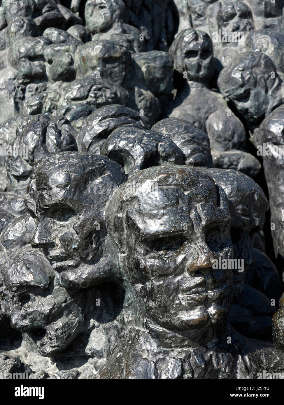 Raymond mason sculpture hi-res stock photography and images - Alamy