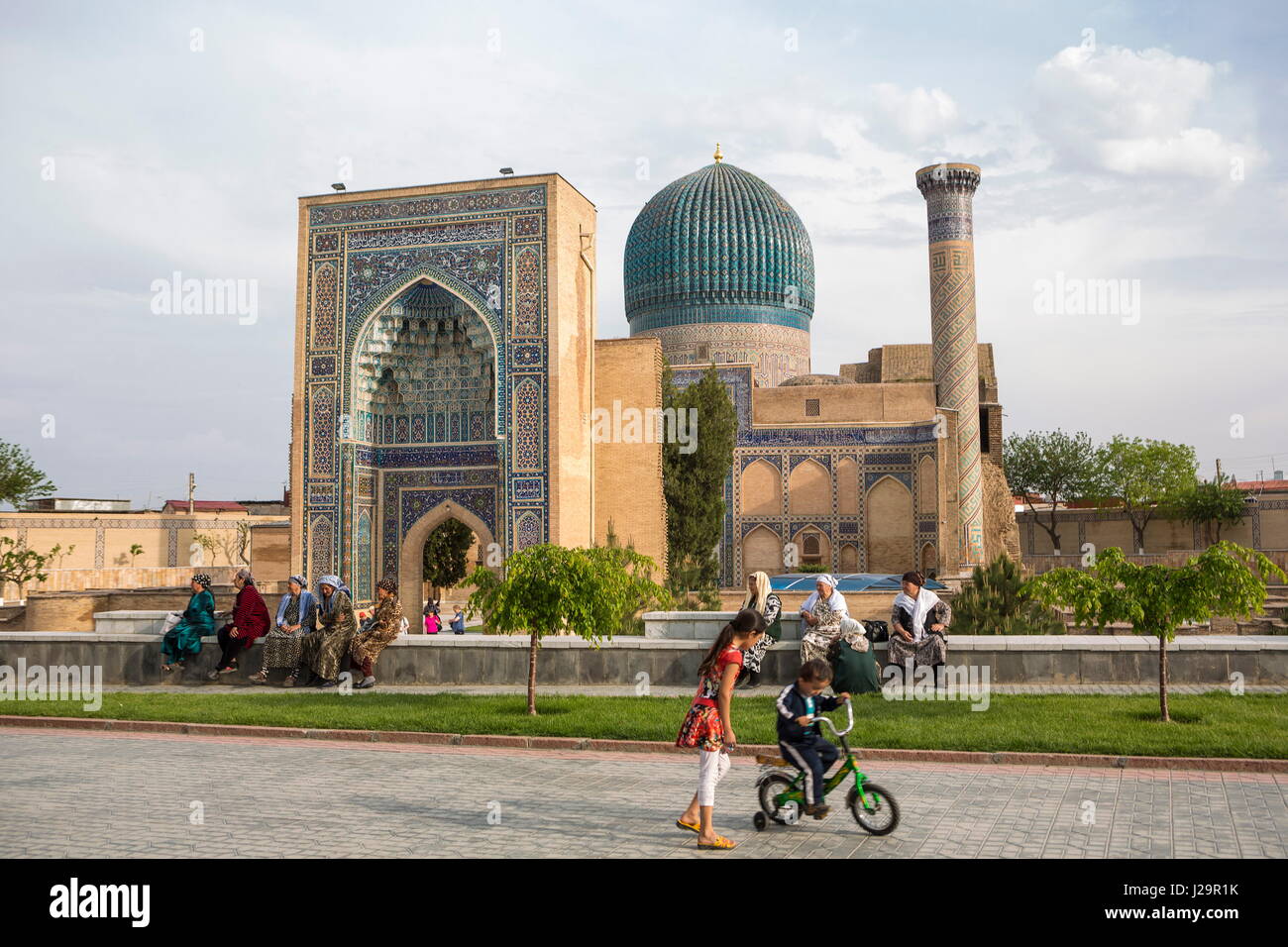 Uzbekistan, Samarkand, Amir Timur Mausoleum Stock Photo - Alamy