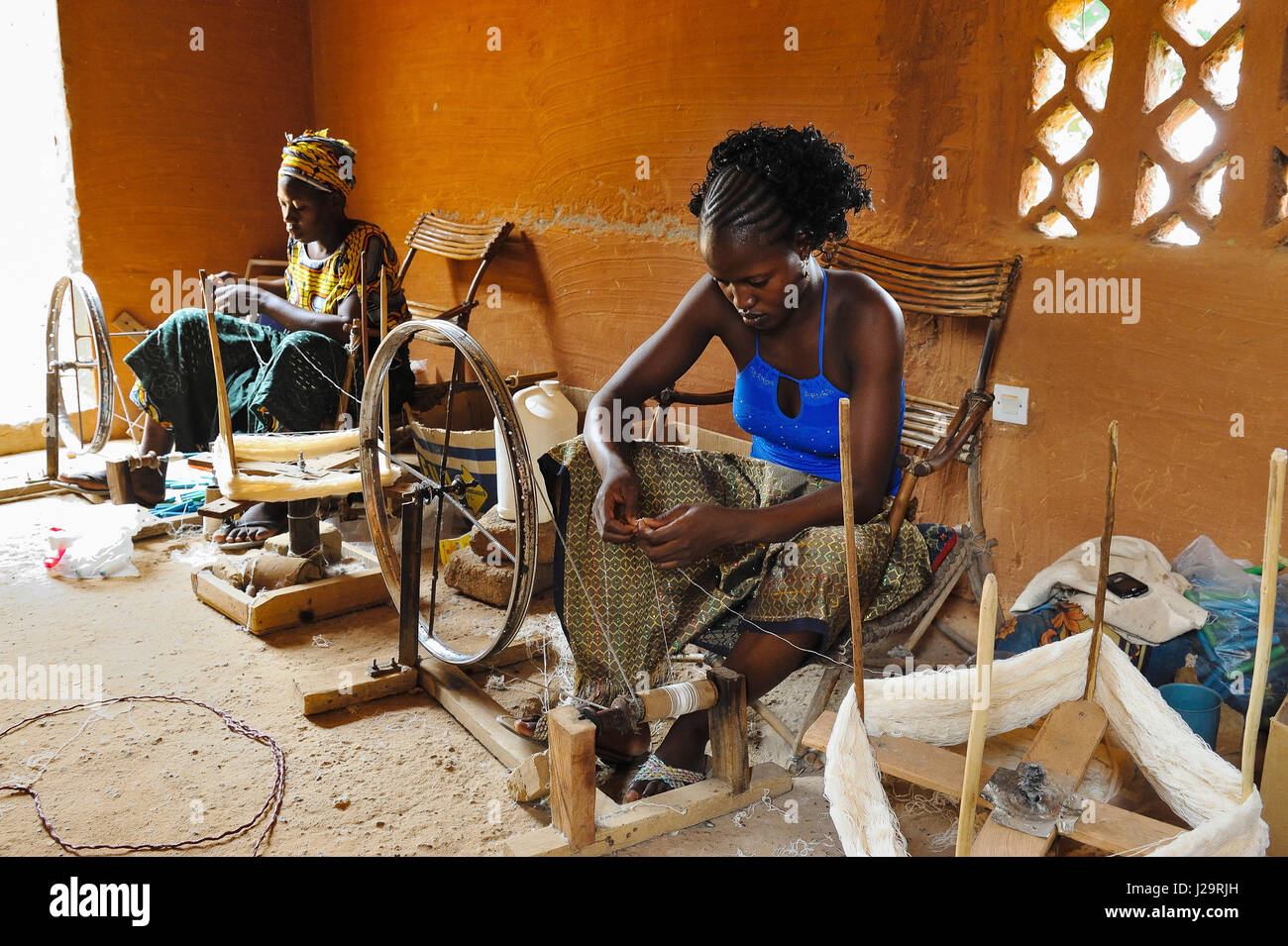 Mali, art and craft, Segou, new horizon for the Bogolan cloth, Creation ...