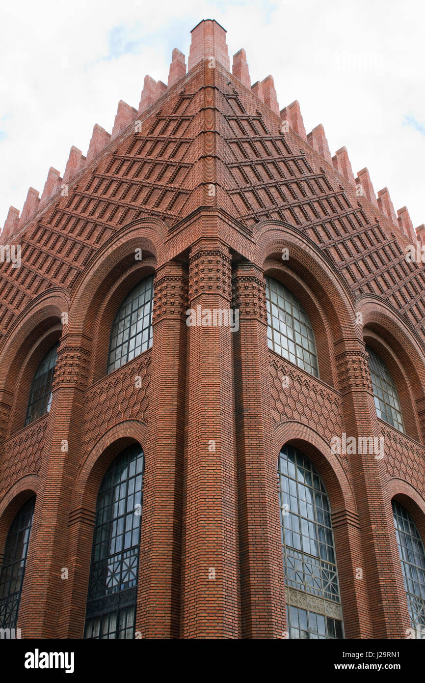 France, Paris, 6th district, Rue Michelet, Institute of Art and ...