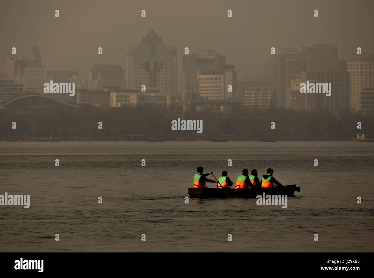 Chinese rowing team hi-res stock photography and images - Alamy