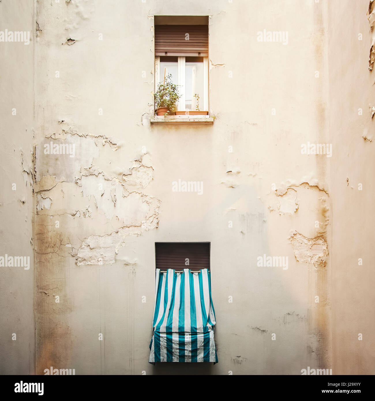 Narrow small windows hi-res stock photography and images - Alamy