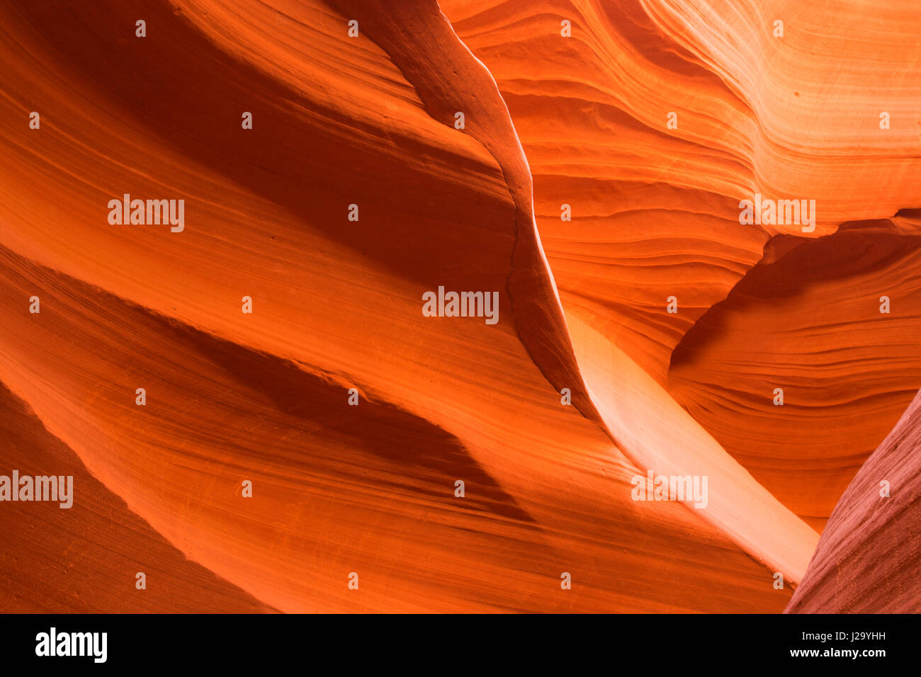 Underground footpath hi-res stock photography and images - Alamy