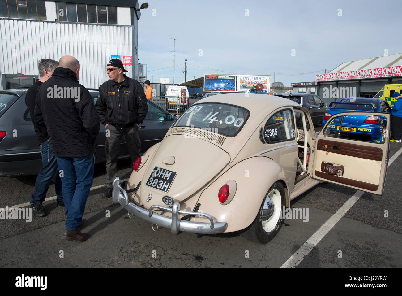 Santapod raceway hi-res stock photography and images - Alamy