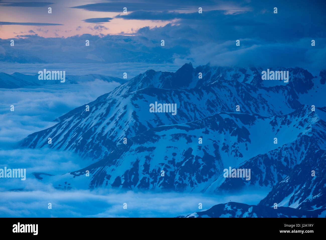 Mountain pic du midi hi-res stock photography and images - Alamy