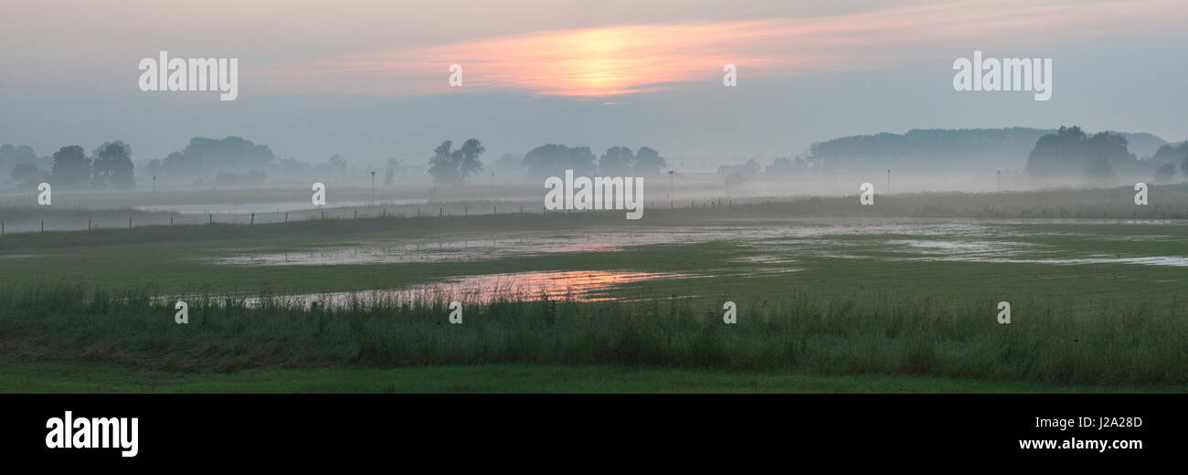 Retreating hi-res stock photography and images - Alamy