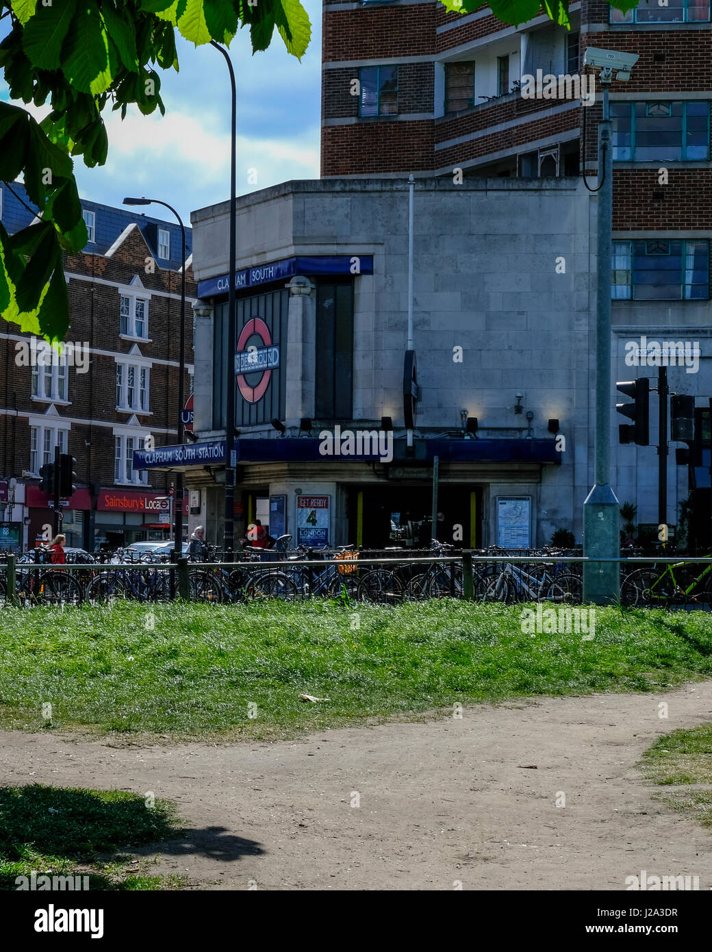 Clapham south hi-res stock photography and images - Alamy