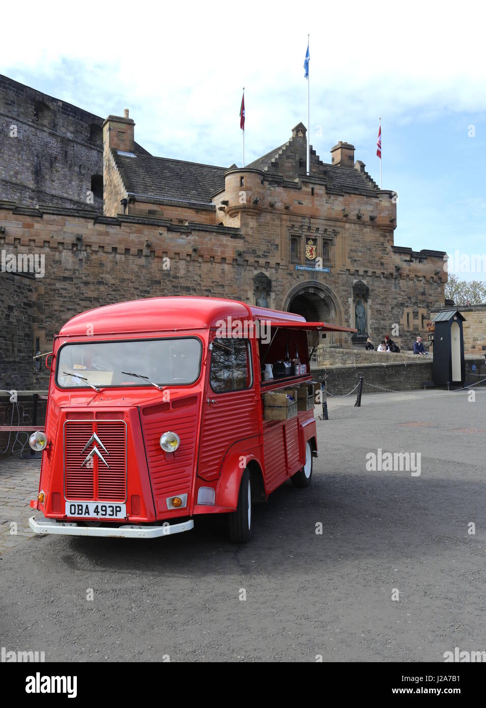 The esplanade edinburgh bar hi-res stock photography and images - Alamy