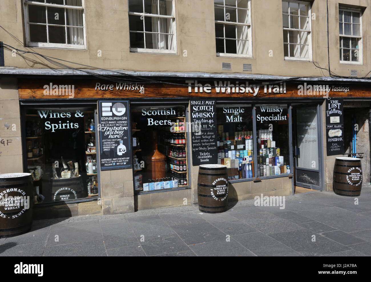 The whisky shop edinburgh hi-res stock photography and images - Alamy