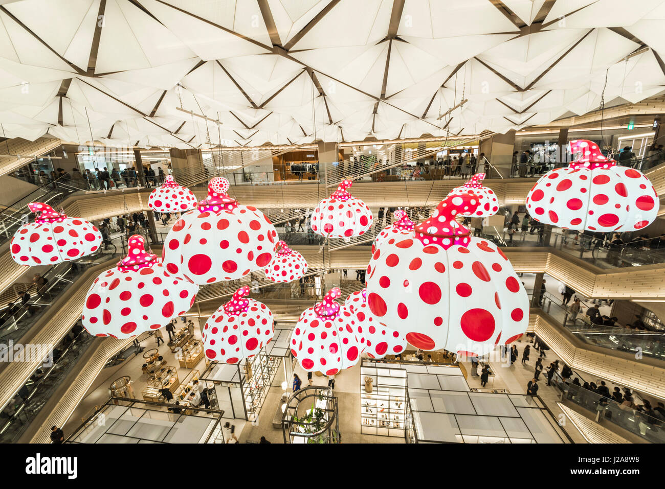 Ginza 6 interior hi-res stock photography and images - Alamy