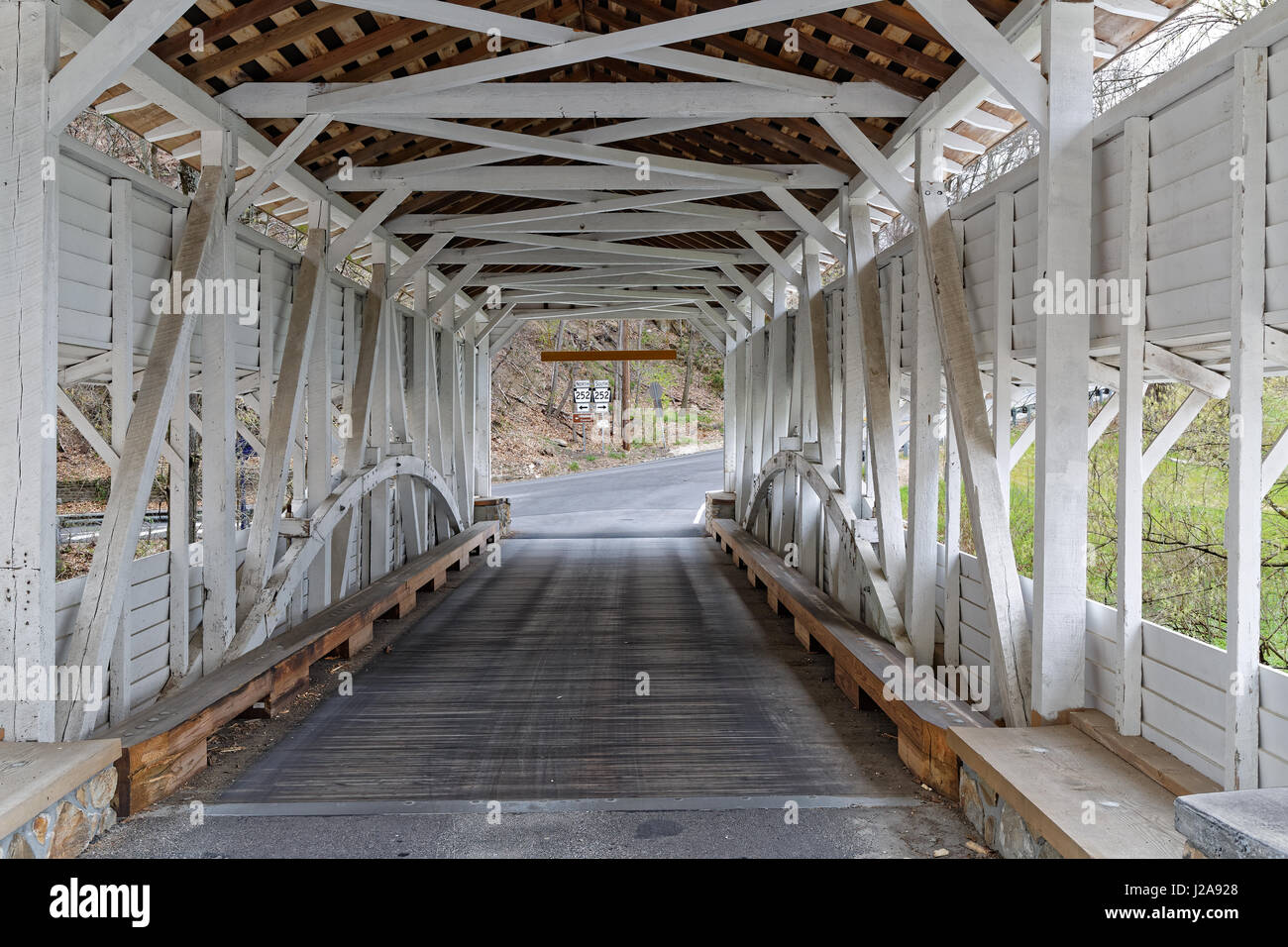 The Knox Covered Bridge in Valley Forge National Historical Park spans ...