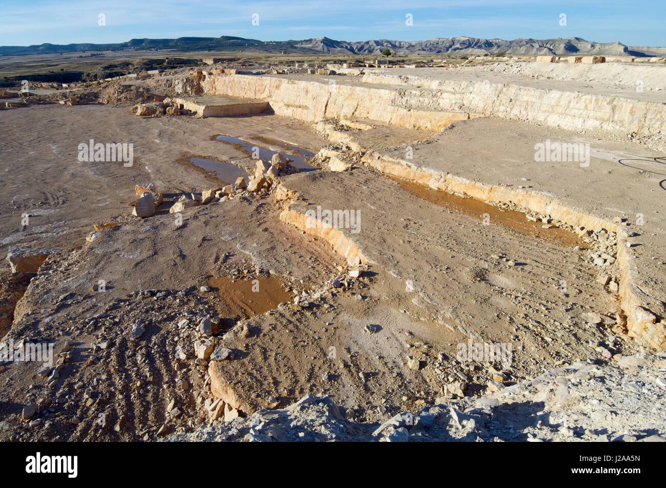 Large blocks of stone hi-res stock photography and images - Alamy