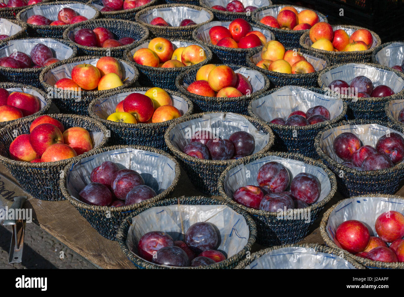 Stall plus hi-res stock photography and images - Alamy