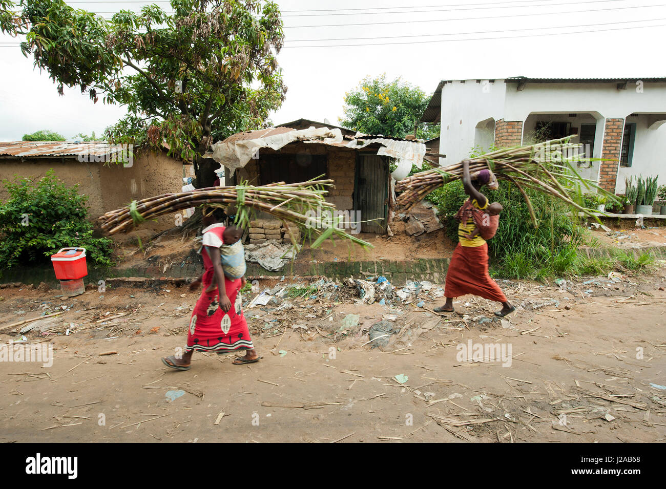 Malawi, Blantyre, street scene in township Stock Photo - Alamy