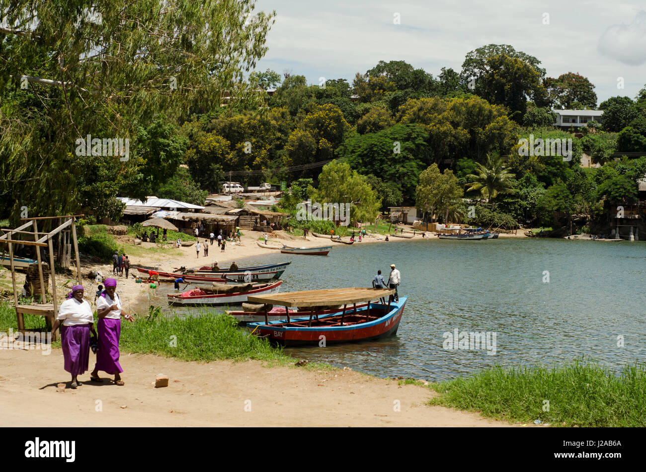 Malawi, Nkhata Bay, fishing about on the shore of lake Malawi Stock ...