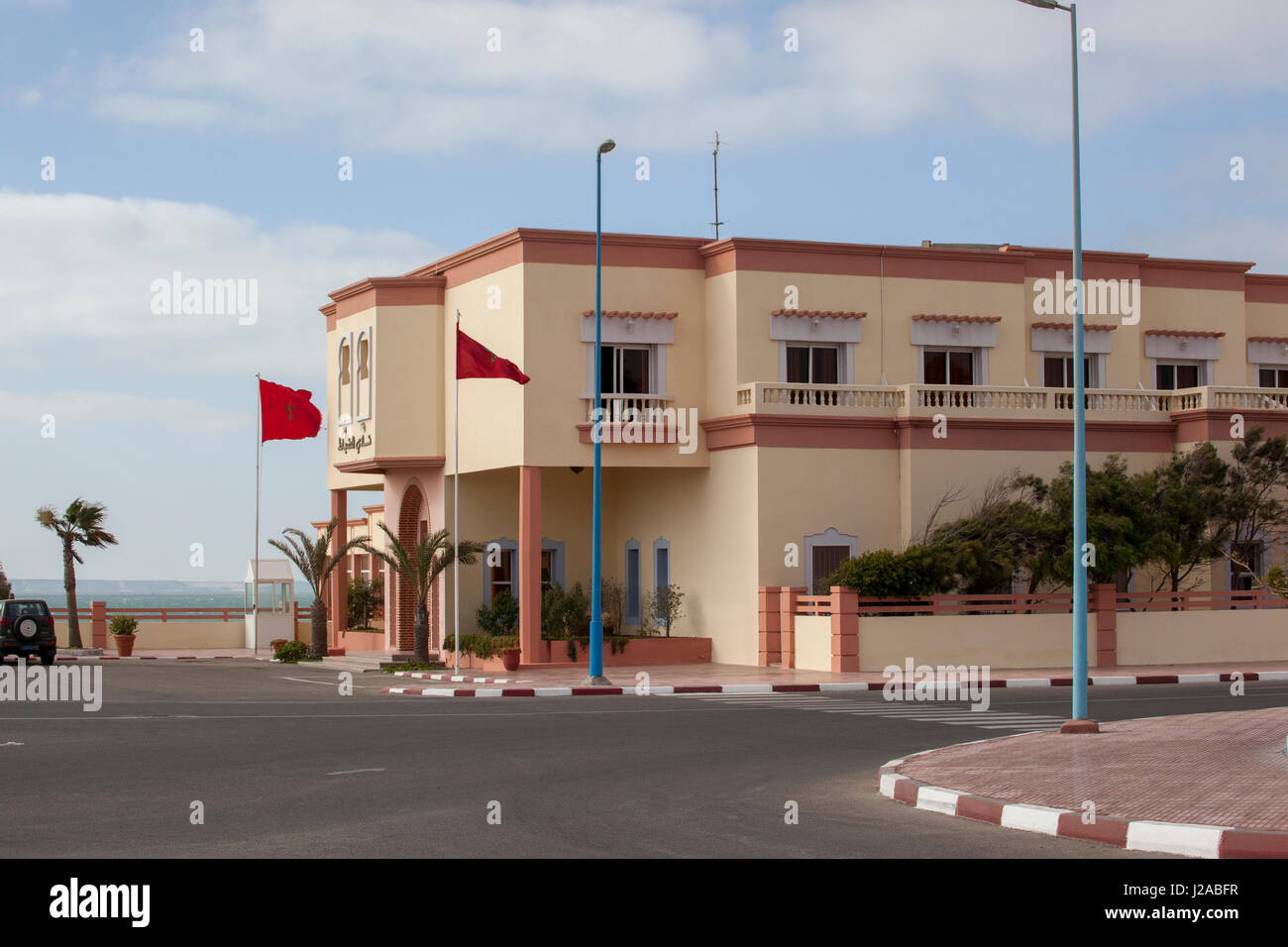 Officers mess building hi-res stock photography and images - Alamy
