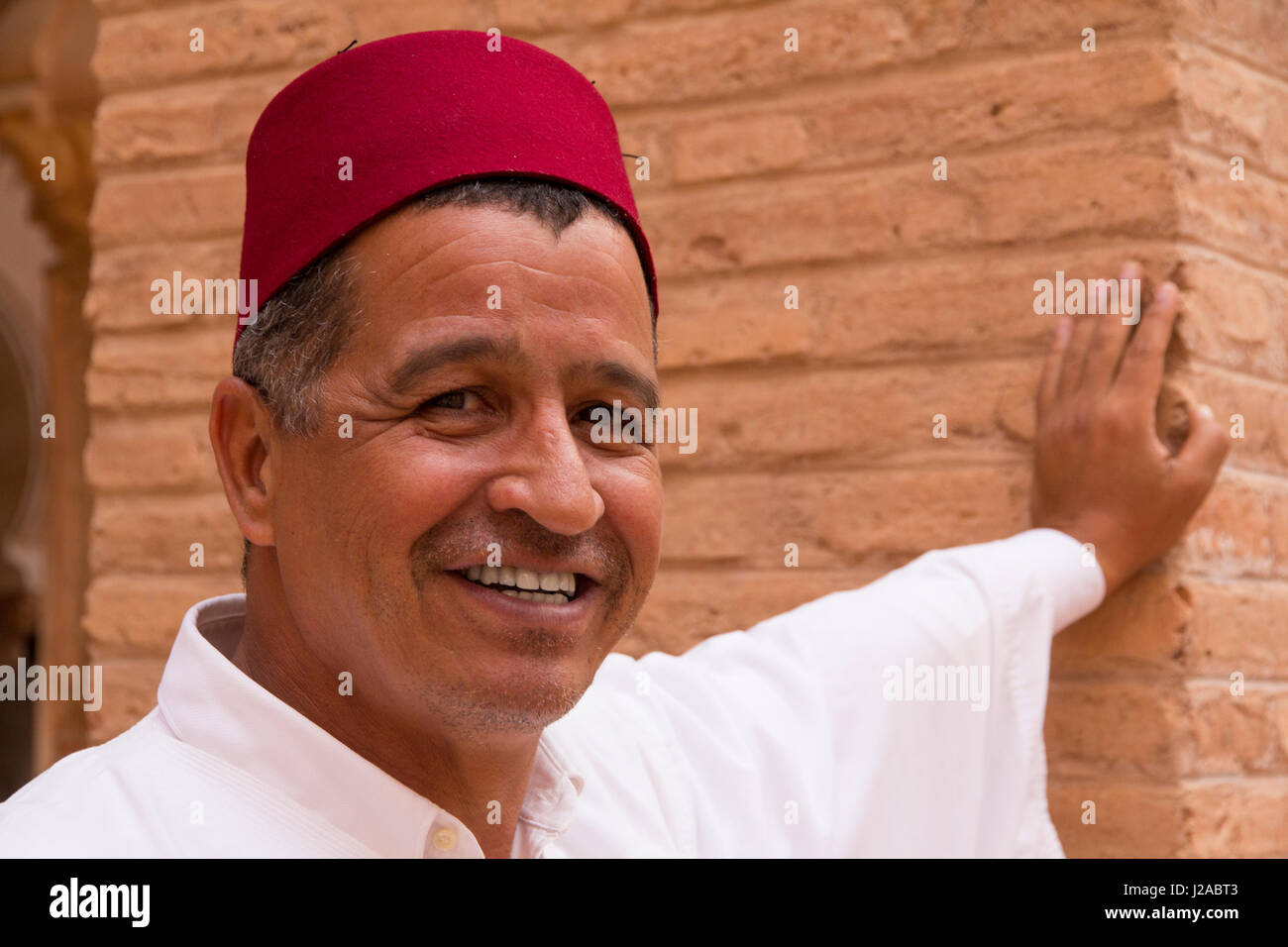 Portrait moroccan man dressed in hi-res stock photography and images ...