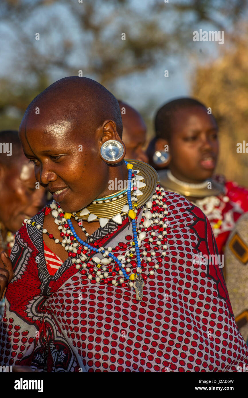 Africa, Tanzania, girls wearing traditional clothing Stock Photo - Alamy
